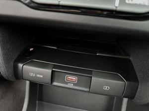 Kia Niro 2021 in Jelgava, with an engine capacity of 0.10 L and mileage of 20 thousand km for 22450 €, photo 17 on AUTOMOTO.COM.LV
