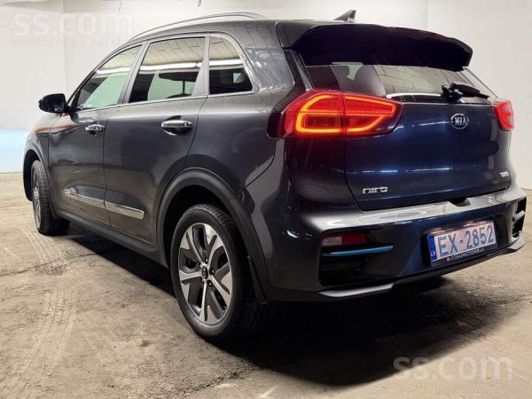 Kia Niro 2021 in Riga, with an engine capacity of 0.00 L and mileage of 46 thousand km for 23800 €, photo 1 on AUTOMOTO.COM.LV