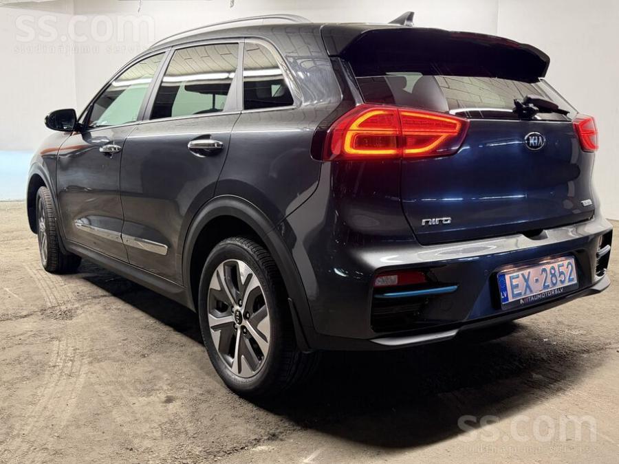 Kia Niro 2021 in Riga, with an engine capacity of 0.00 L and mileage of 46 thousand km for 23800 €, photo 1 on AUTOMOTO.COM.LV