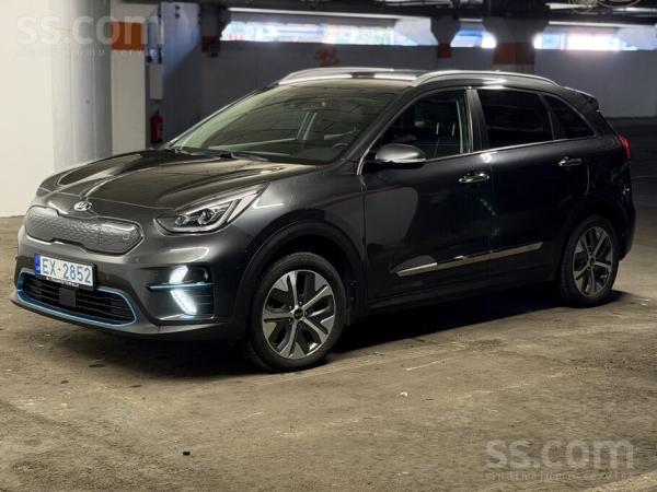 Kia Niro 2021 in Riga, with an engine capacity of 0.00 L and mileage of 46 thousand km for 23800 €, photo 3 on AUTOMOTO.COM.LV