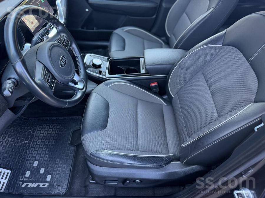 Kia Niro 2021 in Riga, with an engine capacity of 0.00 L and mileage of 46 thousand km for 23800 €, photo 8 on AUTOMOTO.COM.LV