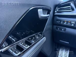 Kia Niro 2021 in Riga, with an engine capacity of 0.00 L and mileage of 46 thousand km for 23800 €, photo 16 on AUTOMOTO.COM.LV