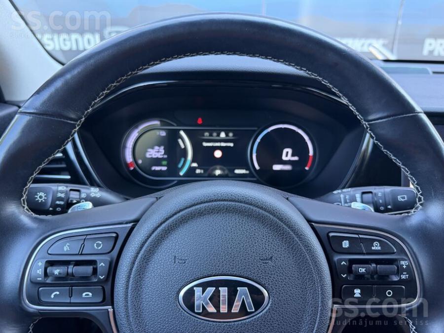Kia Niro 2021 in Riga, with an engine capacity of 0.00 L and mileage of 46 thousand km for 23800 €, photo 17 on AUTOMOTO.COM.LV