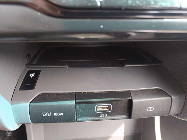 Kia Niro 2022 in Marijampole, with an engine capacity of 0.00 L and mileage of 80 thousand km for 17750 €, photo 8 on AUTOMOTO.COM.LV
