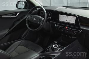 Zaļš Kia Niro 2022 Ventspils, ar dzinēja tilpumu 1.60 L un nobraukumu 108 tūkst. km par 19200 €, foto 16 vietnē AUTOMOTO.COM.LV