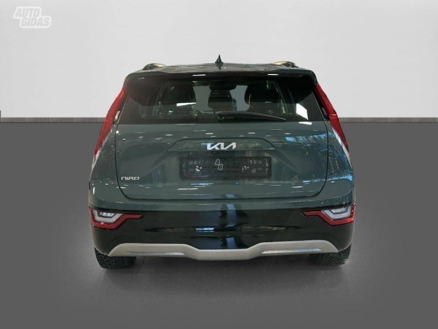Green Kia Niro 2023 in Kaunas, with an engine capacity of 0.00 L and mileage of 55 thousand km for 30295 €, photo 5 on AUTOMOTO.COM.LV