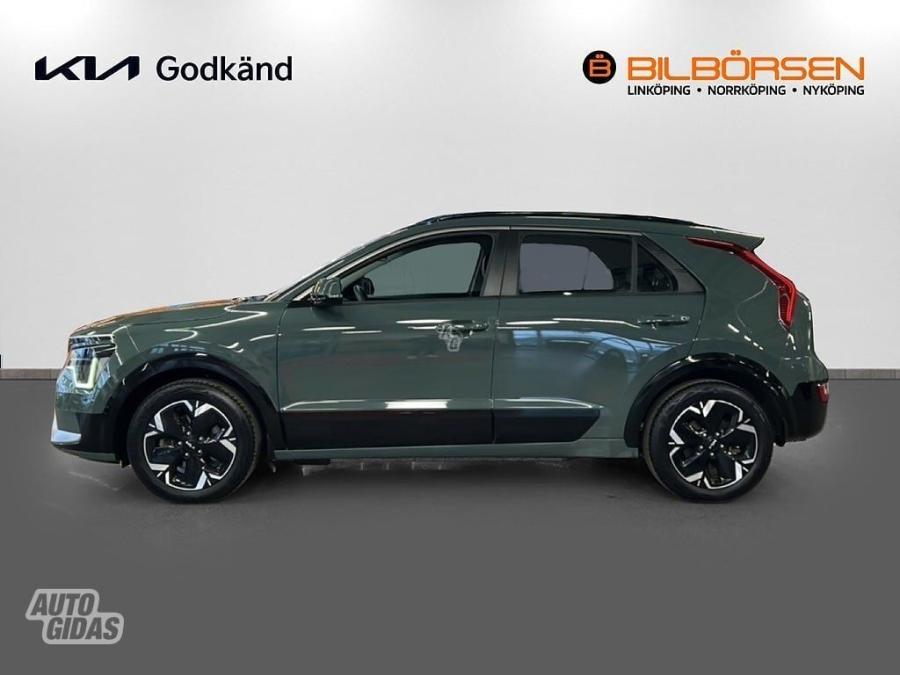 Green Kia Niro 2023 in Kaunas, with an engine capacity of 0.00 L and mileage of 44 thousand km for 35244 €, photo 4 on AUTOMOTO.COM.LV