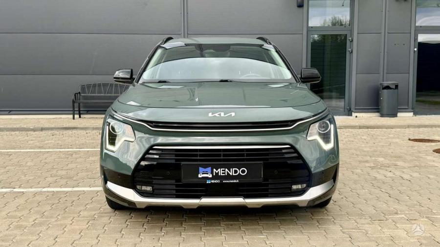 Green Kia Niro 2023 in Vilnius, with an engine capacity of 1.58 L and mileage of 73 thousand km for 21990 €, photo 6 on AUTOMOTO.COM.LV
