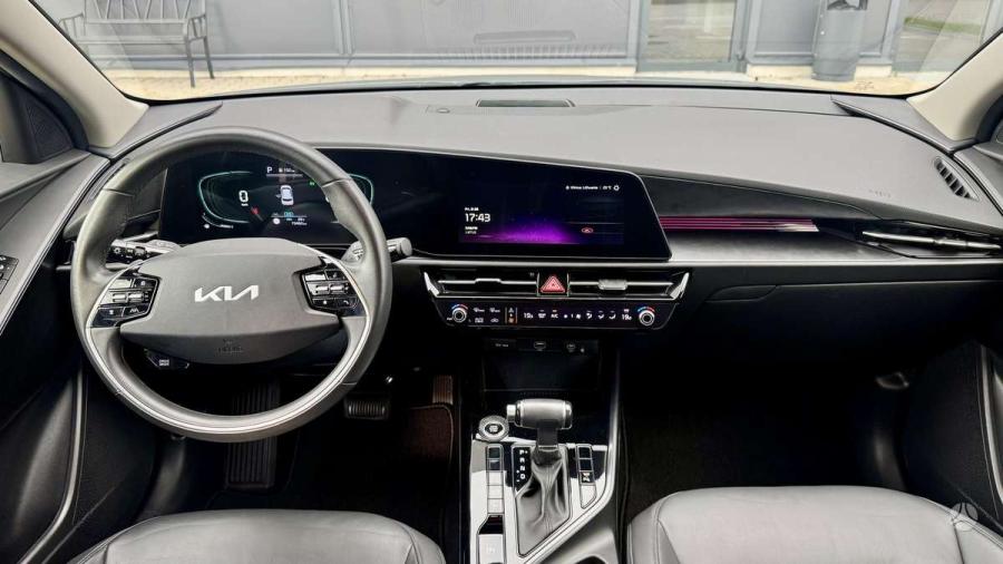 Green Kia Niro 2023 in Vilnius, with an engine capacity of 1.58 L and mileage of 73 thousand km for 21990 €, photo 25 on AUTOMOTO.COM.LV
