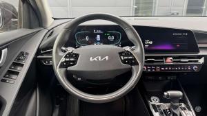 Green Kia Niro 2023 in Vilnius, with an engine capacity of 1.58 L and mileage of 73 thousand km for 21990 €, photo 26 on AUTOMOTO.COM.LV