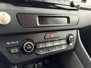 Серый Киа Niro 2017 в Вильнюс, объемом двигателя 1.60 л и пробегом 170 тыс. км за 10900 €, фото 20 на AUTOMOTO.COM.LV