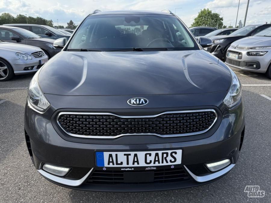 Pelēks Kia Niro 2017 Viļņa, ar dzinēja tilpumu 1.60 L un nobraukumu 170 tūkst. km par 10799 €, foto 3 vietnē AUTOMOTO.COM.LV