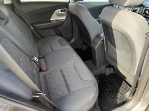 Pelēks Kia Niro 2017 Viļņa, ar dzinēja tilpumu 1.60 L un nobraukumu 170 tūkst. km par 10799 €, foto 17 vietnē AUTOMOTO.COM.LV