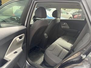 Grey Kia Niro 2017 in Vilnius, with an engine capacity of 1.60 L and mileage of 170 thousand km for 10900 €, photo 7 on AUTOMOTO.COM.LV