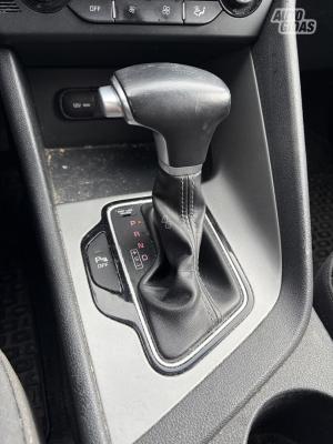 Grey Kia Niro 2017 in Vilnius, with an engine capacity of 1.60 L and mileage of 170 thousand km for 10900 €, photo 18 on AUTOMOTO.COM.LV