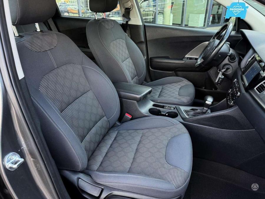 Pelēks Kia Niro 2017 Kauņa, ar dzinēja tilpumu 1.59 L un nobraukumu 198 tūkst. km par 10200 €, foto 12 vietnē AUTOMOTO.COM.LV