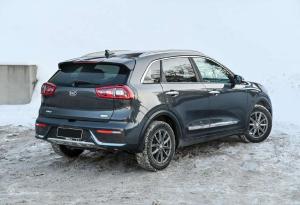 Grey Kia Niro 2018 in Kaunas, with an engine capacity of 1.58 L and mileage of 66 thousand km for 14900 €, photo  on AUTOMOTO.COM.LV