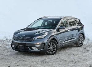 Grey Kia Niro 2018 in Kaunas, with an engine capacity of 1.58 L and mileage of 66 thousand km for 14900 €, photo 2 on AUTOMOTO.COM.LV