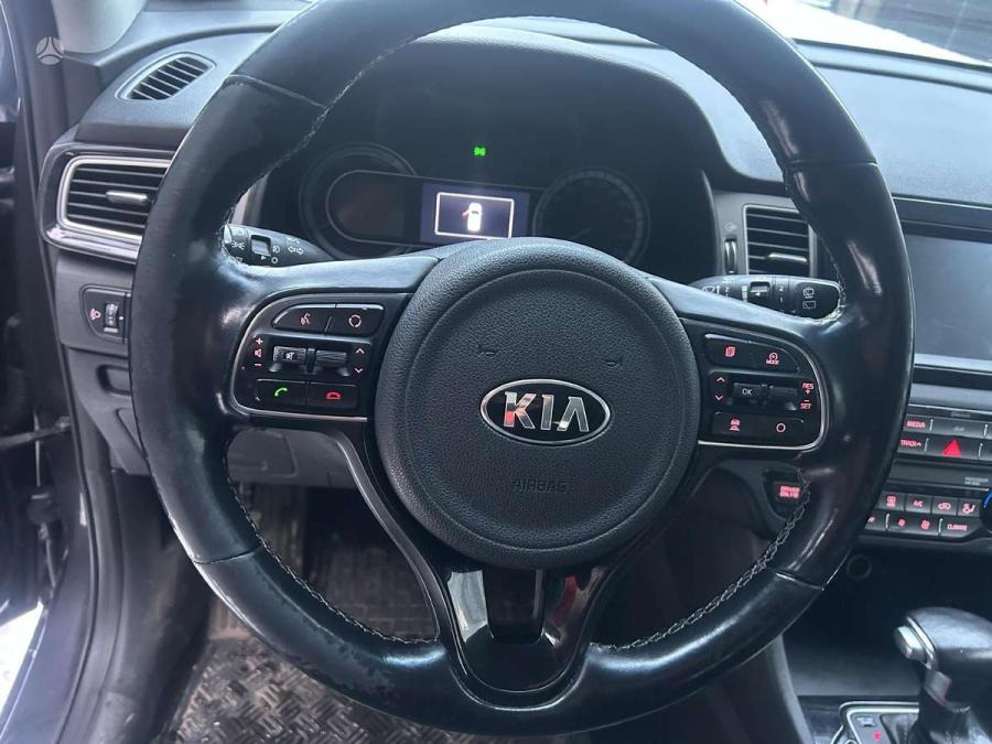 Grey Kia Niro 2019 in Vilnius, with an engine capacity of 1.59 L and mileage of 254 thousand km for 7300 €, photo 16 on AUTOMOTO.COM.LV