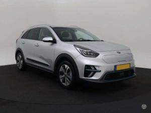 Grey Kia Niro 2019 in Vilnius, with an engine capacity of 0.00 L and mileage of 220 thousand km for 11999 €, photo 7 on AUTOMOTO.COM.LV