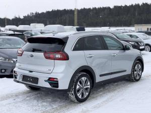 Pelēks Kia Niro 2019 Viļņa, ar dzinēja tilpumu 0.00 L un nobraukumu 220 tūkst. km par 13600 €, foto 7 vietnē AUTOMOTO.COM.LV