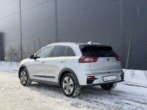 Pelēks Kia Niro 2019 Viļņa, ar dzinēja tilpumu 0.00 L un nobraukumu 220 tūkst. km par 12800 €, foto 13 vietnē AUTOMOTO.COM.LV