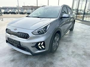 Pelēks Kia Niro 2019 Kauņa, ar dzinēja tilpumu 1.60 L un nobraukumu 230 tūkst. km par 11200 €, foto  vietnē AUTOMOTO.COM.LV