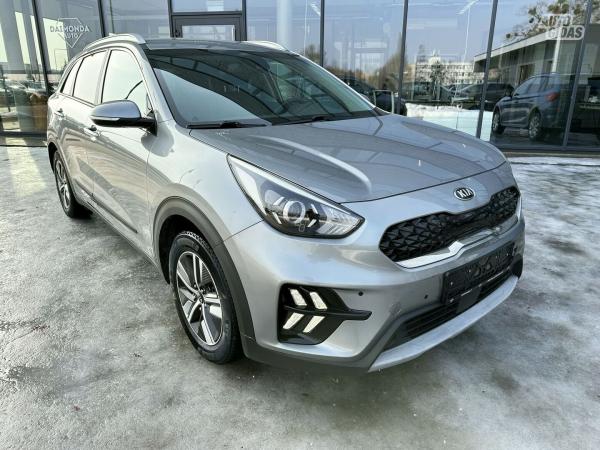 Pelēks Kia Niro 2019 Kauņa, ar dzinēja tilpumu 1.60 L un nobraukumu 230 tūkst. km par 11200 €, foto 2 vietnē AUTOMOTO.COM.LV