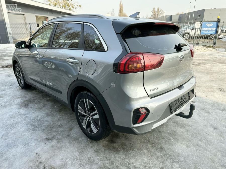 Pelēks Kia Niro 2019 Kauņa, ar dzinēja tilpumu 1.60 L un nobraukumu 230 tūkst. km par 11200 €, foto 3 vietnē AUTOMOTO.COM.LV