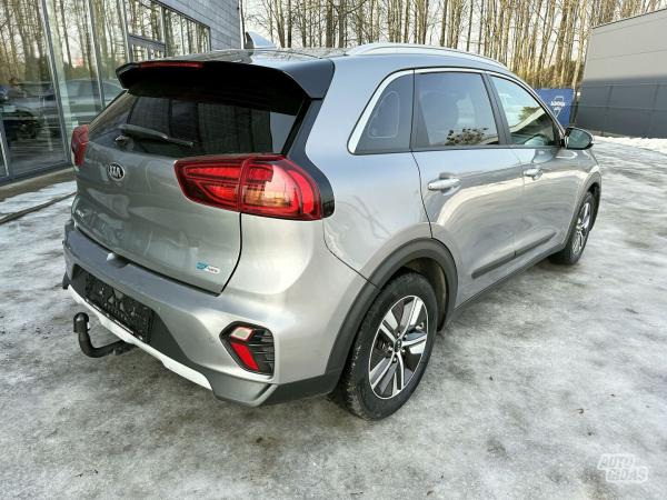 Pelēks Kia Niro 2019 Kauņa, ar dzinēja tilpumu 1.60 L un nobraukumu 230 tūkst. km par 11200 €, foto 4 vietnē AUTOMOTO.COM.LV