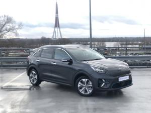 Grey Kia Niro 2019 in Riga, with an engine capacity of 0.00 L and mileage of 79 thousand km for 19900 €, photo 5 on AUTOMOTO.COM.LV