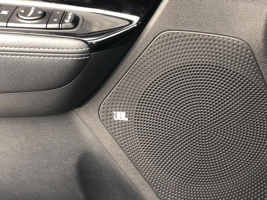 Grey Kia Niro 2019 in Riga, with an engine capacity of 0.00 L and mileage of 79 thousand km for 19900 €, photo 8 on AUTOMOTO.COM.LV