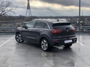 Grey Kia Niro 2019 in Riga, with an engine capacity of 0.00 L and mileage of 79 thousand km for 19900 €, photo 15 on AUTOMOTO.COM.LV