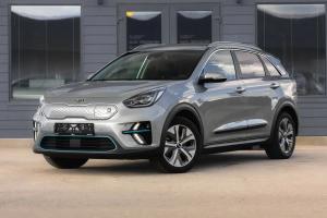 Pelēks Kia Niro 2019 Jelgava, ar dzinēja tilpumu 0.10 L un nobraukumu 159 tūkst. km par 18850 €, foto 4 vietnē AUTOMOTO.COM.LV