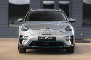 Pelēks Kia Niro 2019 Jelgava, ar dzinēja tilpumu 0.10 L un nobraukumu 159 tūkst. km par 18850 €, foto 6 vietnē AUTOMOTO.COM.LV
