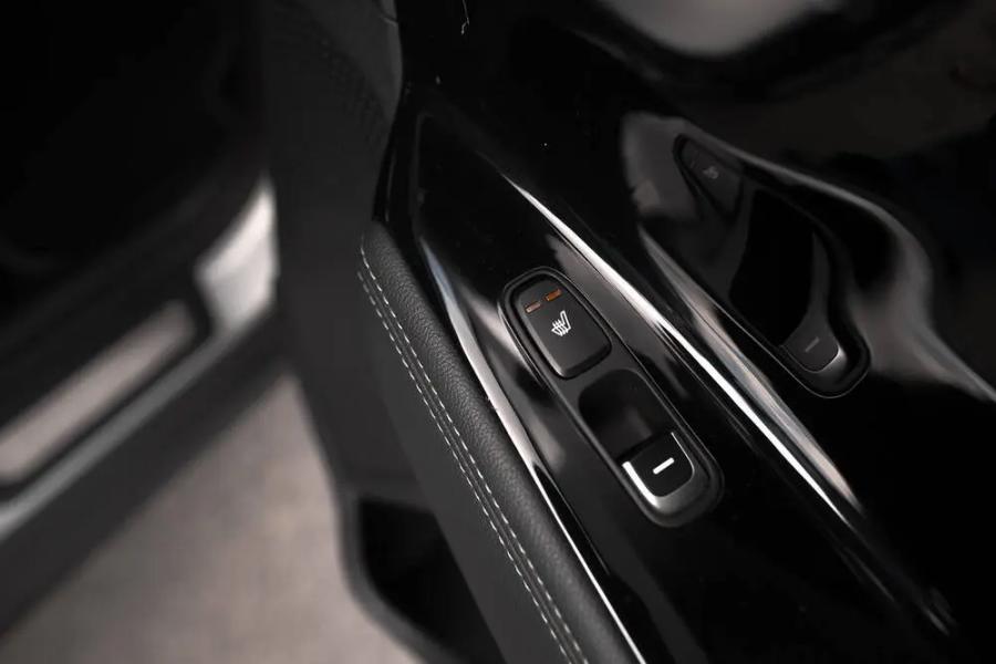Pelēks Kia Niro 2019 Jelgava, ar dzinēja tilpumu 0.10 L un nobraukumu 159 tūkst. km par 18850 €, foto 15 vietnē AUTOMOTO.COM.LV