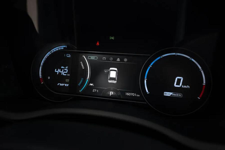 Pelēks Kia Niro 2019 Jelgava, ar dzinēja tilpumu 0.10 L un nobraukumu 159 tūkst. km par 18850 €, foto 19 vietnē AUTOMOTO.COM.LV