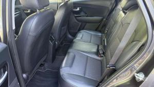 Grey Kia Niro 2019 in Alytus, with an engine capacity of 1.59 L and mileage of 198 thousand km for 13800 €, photo 12 on AUTOMOTO.COM.LV
