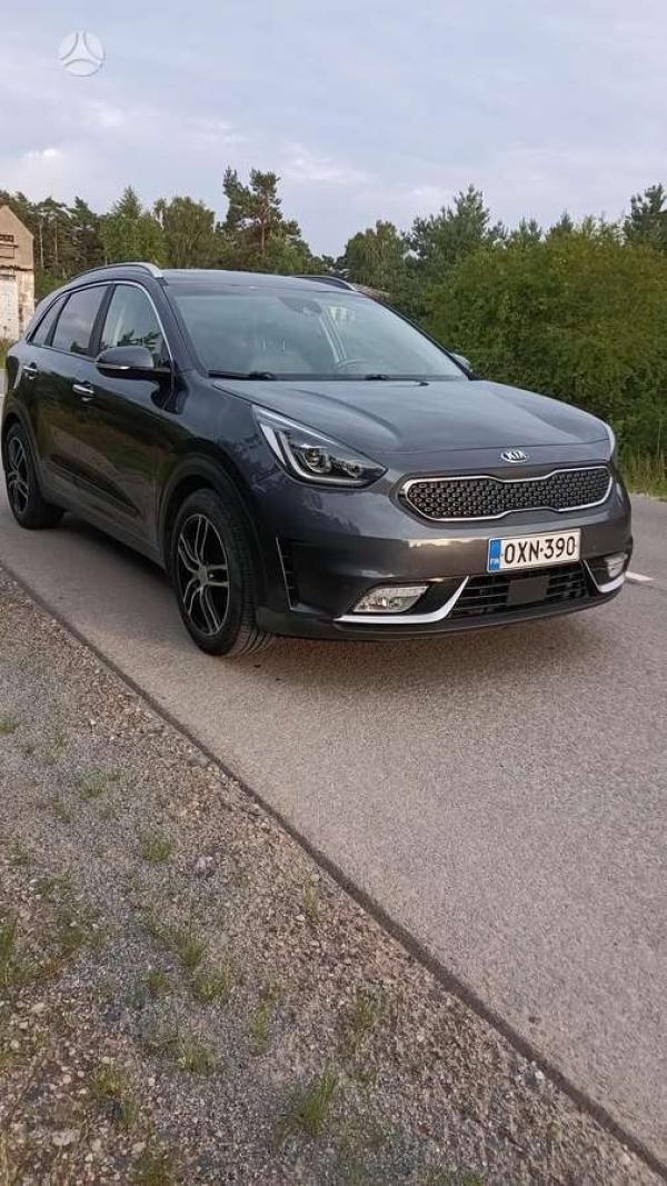 Pelēks Kia Niro 2019 Radviliškis, ar dzinēja tilpumu 1.58 L un nobraukumu 276 tūkst. km par 12400 €, foto 4 vietnē AUTOMOTO.COM.LV