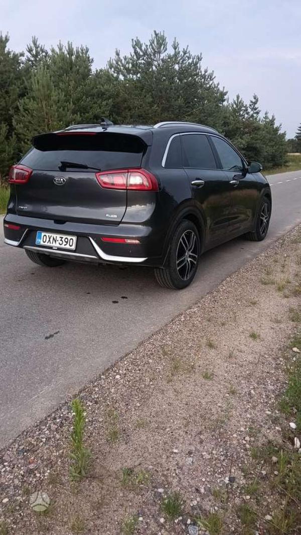 Pelēks Kia Niro 2019 Radviliškis, ar dzinēja tilpumu 1.58 L un nobraukumu 276 tūkst. km par 12400 €, foto 5 vietnē AUTOMOTO.COM.LV
