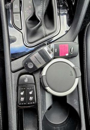 Grey Kia Niro 2019 in Taurage, with an engine capacity of 1.58 L and mileage of 159 thousand km for 15400 €, photo 23 on AUTOMOTO.COM.LV
