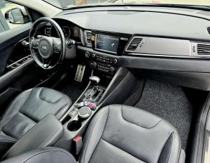 Grey Kia Niro 2019 in Taurage, with an engine capacity of 1.58 L and mileage of 159 thousand km for 15400 €, photo 28 on AUTOMOTO.COM.LV