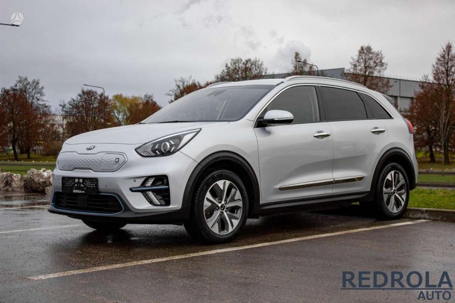 Pelēks Kia Niro 2020 Kauņa, ar dzinēja tilpumu 0.00 L un nobraukumu 112 tūkst. km par 17700 €, foto 1 vietnē AUTOMOTO.COM.LV