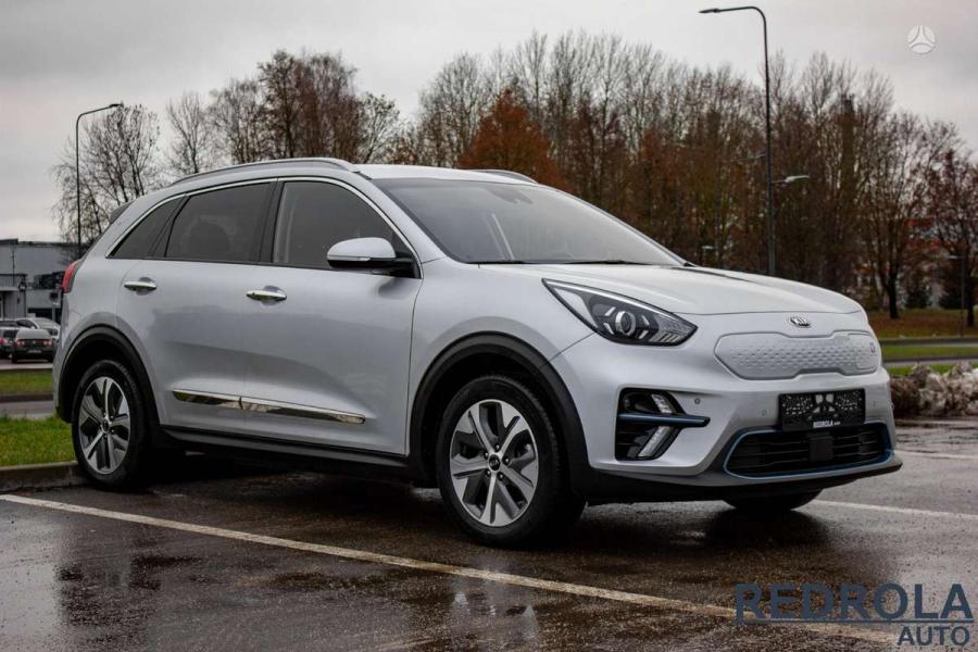 Pelēks Kia Niro 2020 Kauņa, ar dzinēja tilpumu 0.00 L un nobraukumu 112 tūkst. km par 17700 €, foto 3 vietnē AUTOMOTO.COM.LV