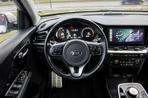 Pelēks Kia Niro 2020 Kauņa, ar dzinēja tilpumu 0.00 L un nobraukumu 112 tūkst. km par 17700 €, foto 10 vietnē AUTOMOTO.COM.LV