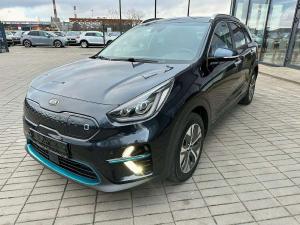 Grey Kia Niro 2020 in Kaunas, with an engine capacity of 0.00 L and mileage of 164 thousand km for 17200 €, photo  on AUTOMOTO.COM.LV