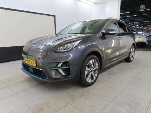 Grey Kia Niro 2020 in Vilnius, with an engine capacity of 0.00 L and mileage of 155 thousand km for 15246 €, photo  on AUTOMOTO.COM.LV