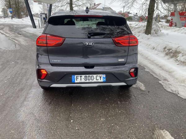 Pelēks Kia Niro 2020 Tauragė, ar dzinēja tilpumu 1.58 L un nobraukumu 100 tūkst. km par 12500 €, foto 5 vietnē AUTOMOTO.COM.LV