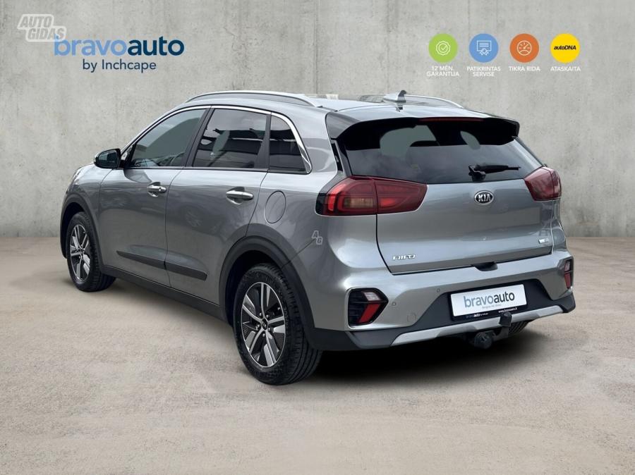 Grey Kia Niro 2020 in Kaunas, with an engine capacity of 1.60 L and mileage of 141 thousand km for 16271 €, photo 4 on AUTOMOTO.COM.LV