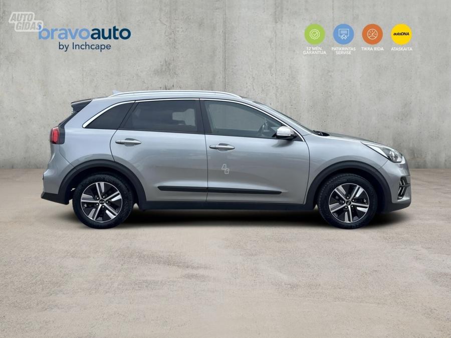 Grey Kia Niro 2020 in Kaunas, with an engine capacity of 1.60 L and mileage of 141 thousand km for 16271 €, photo 7 on AUTOMOTO.COM.LV